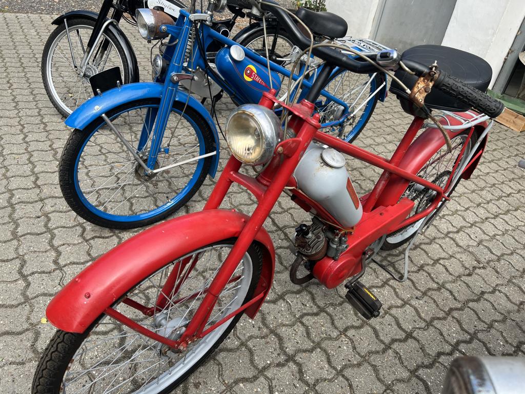 Knallerter diverse - Årgang: 0 - De Gamles Hjem